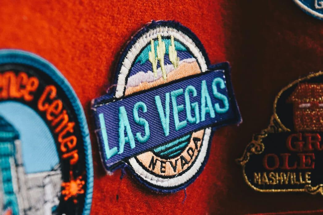 Dr. Patches : Patch Brodé Personnalisé pour Tout le Monde